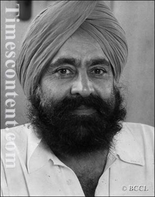 Khushwant-Singh renowned Journalist, novelist and editor of Illustrated ...
